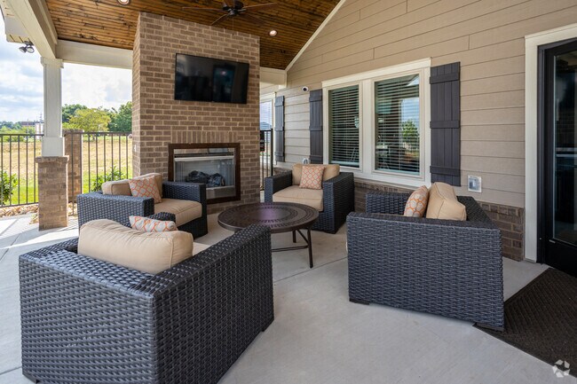 Universal at Mockingbird Lane Apartments - Johnson City, TN | ForRent.com