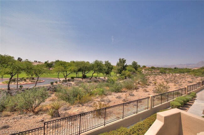 1900 Mountain Hills Ct Condo Unit 206 - Condo for Rent in Las Vegas, NV ...