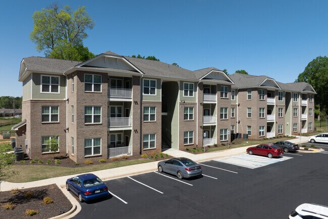 Forest Glen Apartments - Clinton, SC | ForRent.com