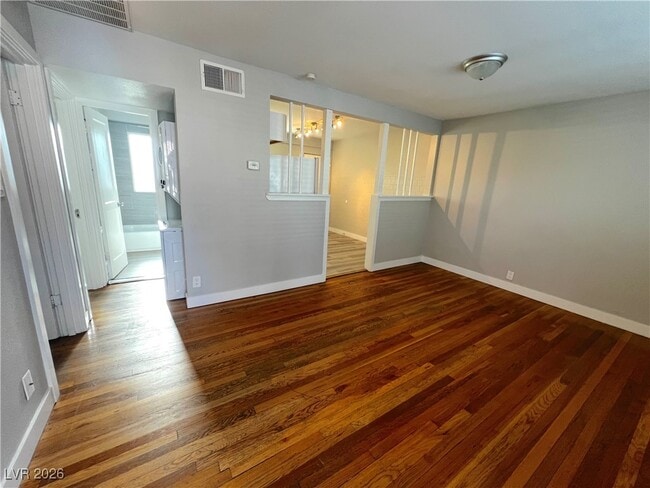 225 S 10th St Unit 3 Off-Campus Housing, Las Vegas, NV