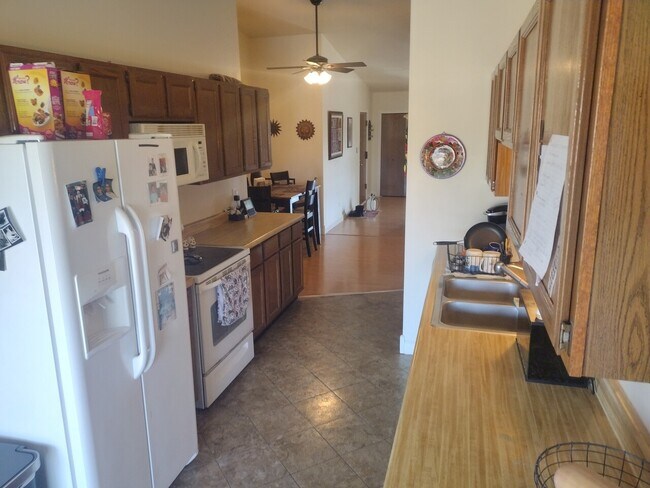 Treetop Drive Unit 3W - Condo for Rent in Orland Park, IL | ForRent.com