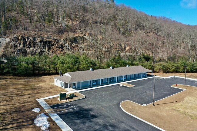 1030 Federal Rd - Brookfield, CT | ForRent.com