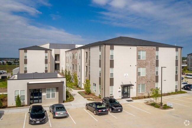 Pure St Peters Apartments - Saint Peters, MO | ForRent.com