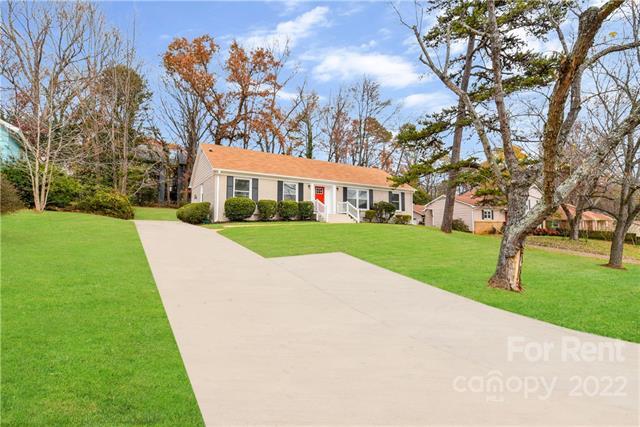 7311 Riding Trail Rd - House Rental in Charlotte, NC | ForRent.com