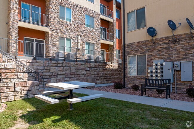 University of Colorado Colorado Springs | Off-Campus Housing Search