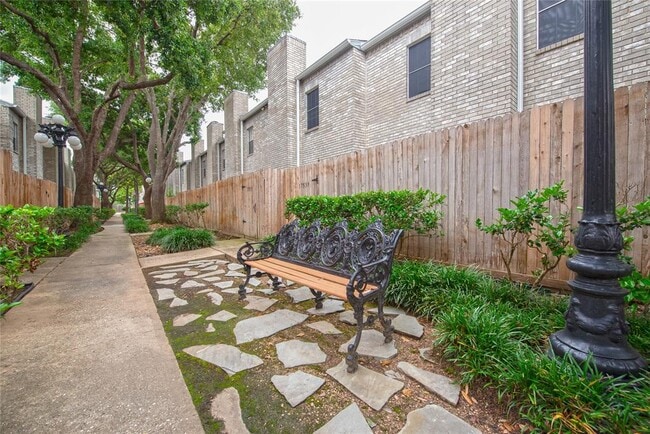 17495 Red Oak Dr Unit 7495 - Condo for Rent in Houston, TX | ForRent.com