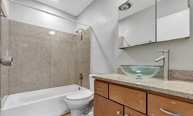 Open Floor Plan at Linwood Towers! Unit 3600-101 - Cincinnati, OH ...