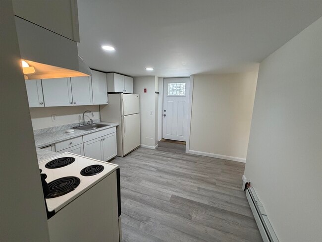 32 Forest Rd Unit 2 Off-Campus Housing, Wolfeboro, NH