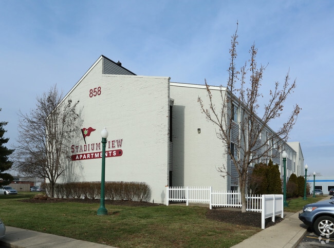 Stadium View Apartments Off-Campus Housing, Columbus, OH ...