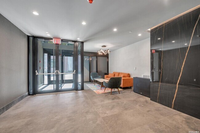 108 Middle Neck Rd Unit PH-B - Great Neck, NY | ForRent.com