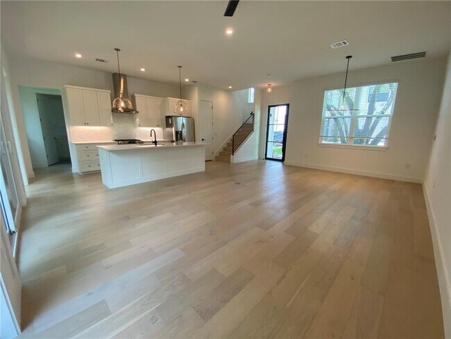 4804 Duval Rd Unidad 12 Rental - Austin, TX | ForRent.com