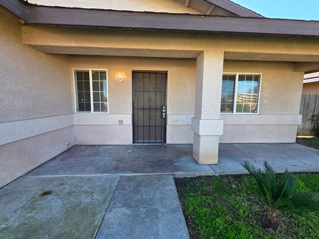 3 Bedroom 2 Bathroom in Orosi Coming Soon! - House Rental in Orosi, CA ...