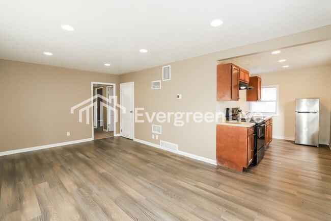 6784 Franklin St Off-Campus Housing, Omaha, NE