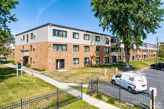 Ridgebrook Apartments - Brooklyn Park, MN | ForRent.com