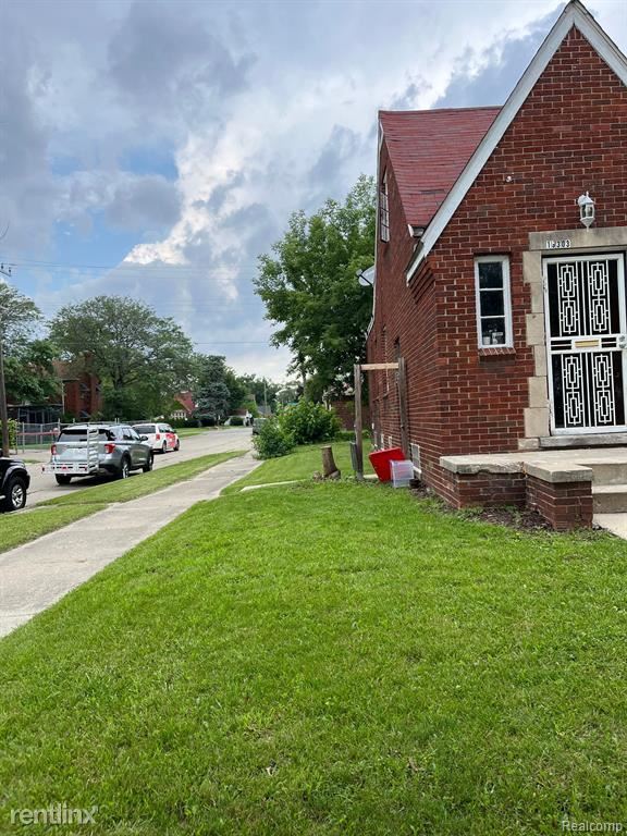 3 br, 1 bath House - 13303 Promenade Avenue - House Rental in Detroit ...