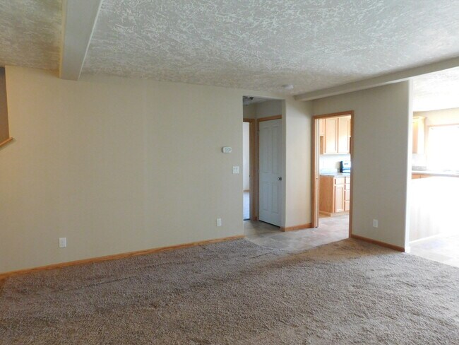 3Bd/2Ba Two Story Home - Available to View! - House Rental in Salem, OR ...