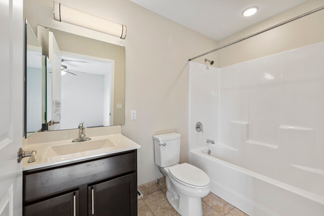 Lincoln Lofts - Bloomington, IL | ForRent.com