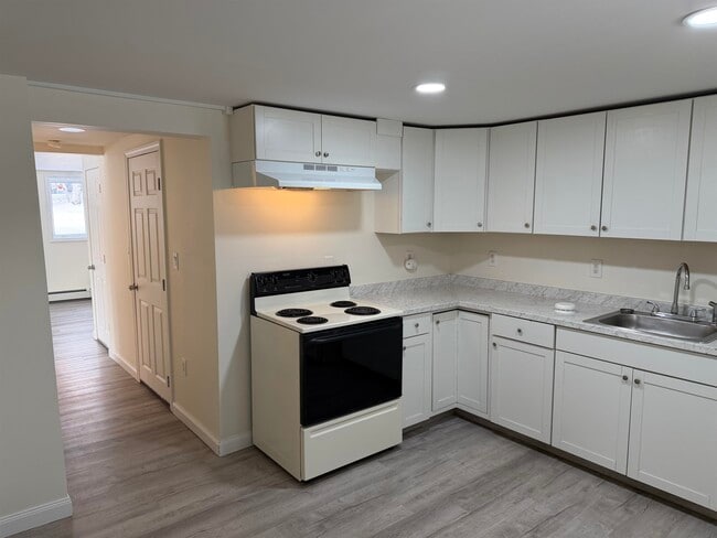 32 Forest Rd Unit 2 Off-Campus Housing, Wolfeboro, NH