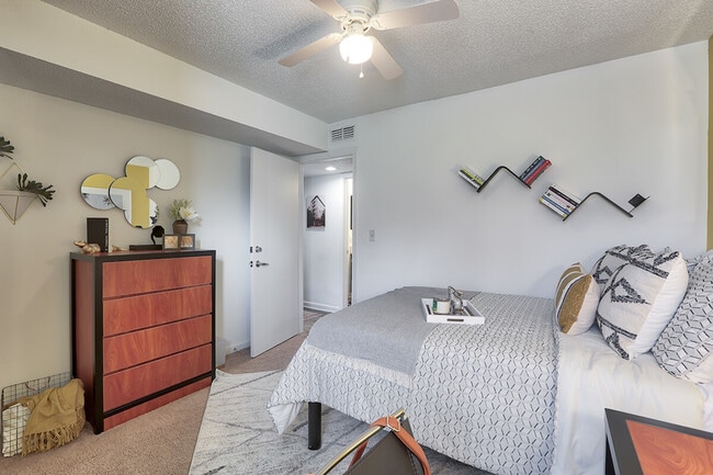 Tremont Apartments | Penn State University | Off-Campus Housing Search