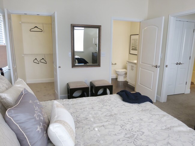 The Oaks at Hackberry Apartments - Sacramento, CA | ForRent.com