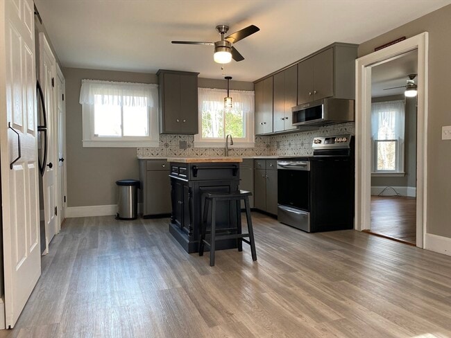 33 Maple St Unit 2 - Sterling, MA | ForRent.com