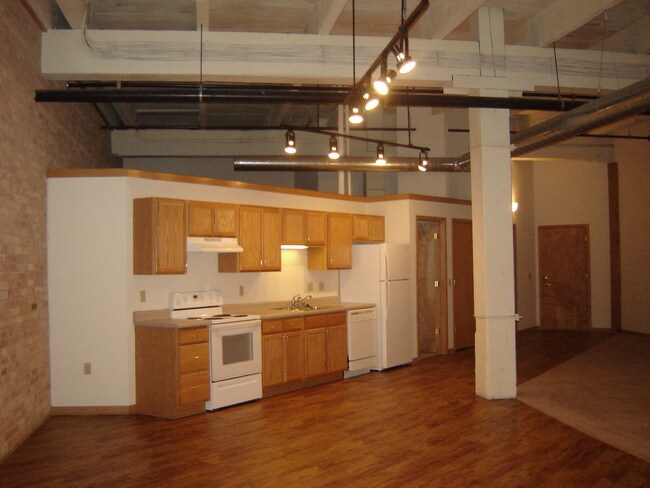 Mitchell Wagon Lofts - Racine, WI | ForRent.com