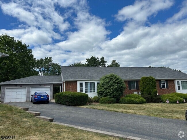 Fairleigh Dickinson University-College at Florham Off-Campus Housing ...