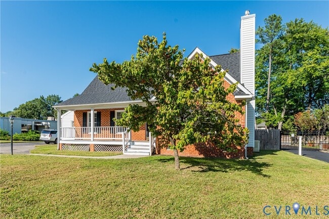 5318 Monument Ave Off-Campus Housing, Richmond, VA