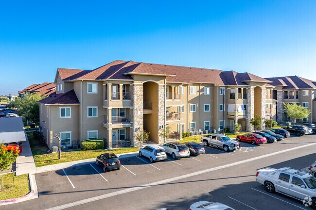 Jackson Place Apartment Homes - Pharr, TX | ForRent.com