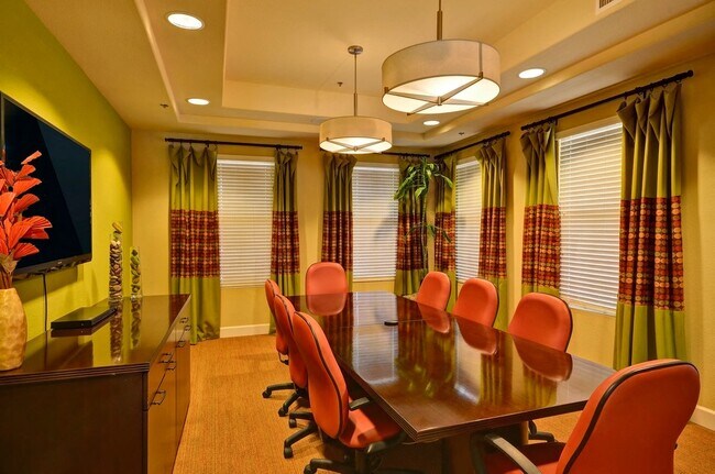 RiverEdge Terrace* Apartments - Townhomes for Rent - San Diego, CA ...