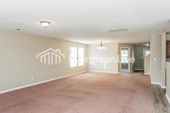 212 Sagebrook Dr Off-Campus Housing, Madison, AL