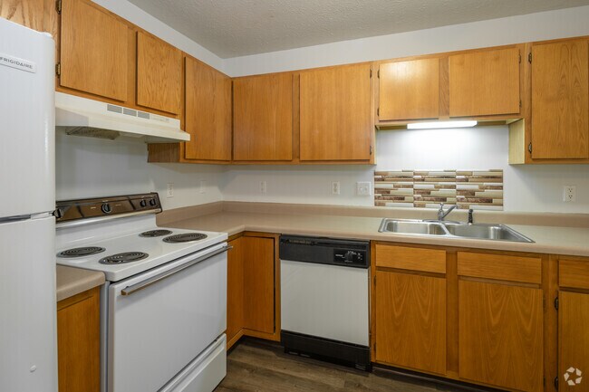Meadow View Place Apartments - Springfield, IL | ForRent.com