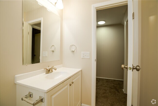 Berkley Commons Apartments For Rent in Indianapolis, IN | ForRent.com