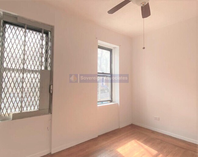 121 La Salle Street Unit 02N Off-Campus Housing, New York, NY