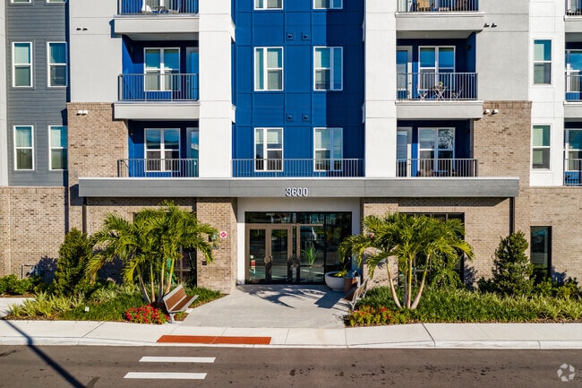 Union on Fletcher Apartments - Tampa, FL | ForRent.com