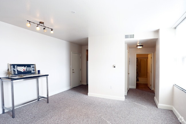 Commodore Perry Apartments For Rent in Toledo, OH | ForRent.com