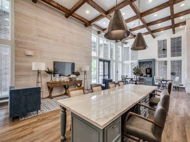 Citadel Apartments - Houston Heights, TX | ForRent.com