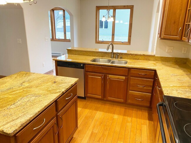 Executive 4-Bedroom 3 1/2 Bath Home in Wau... - House Rental in Wausau ...