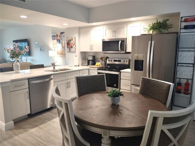 960 Starkey Rd Unit 10305 - Condo for Rent in Largo, FL | ForRent.com