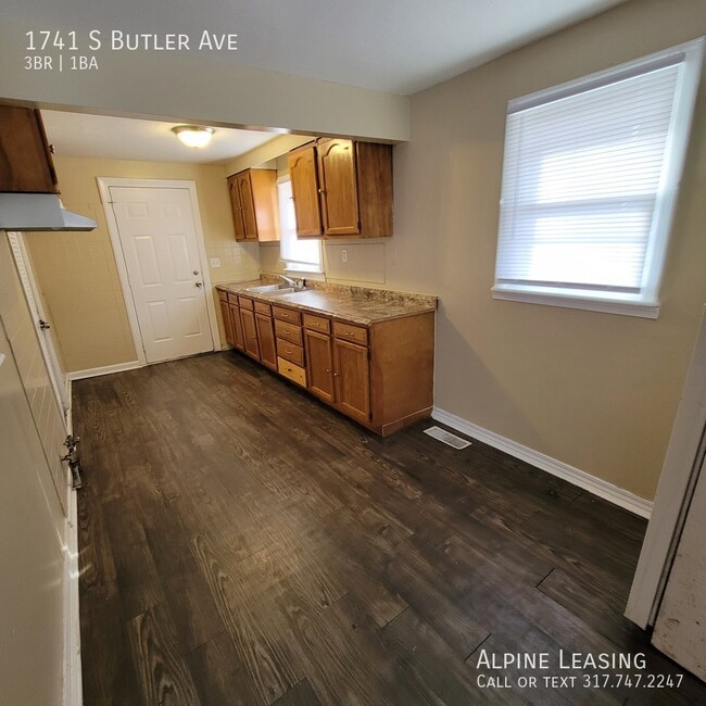 South/East/3BR/Yard/Garage/Workshop! - House Rental in Indianapolis, IN ...