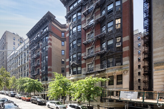 310 W 99th St Apartments For Rent in New York, NY | ForRent.com