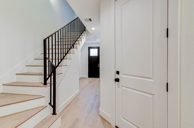 Brand new house in the Museum District wit... - House Rental in Houston ...