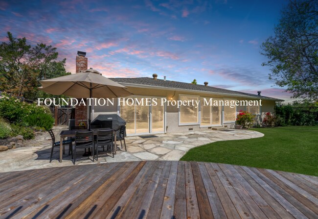 Updated 4bd/2.5ba Ranch Style Home! Expan... - House Rental in San ...