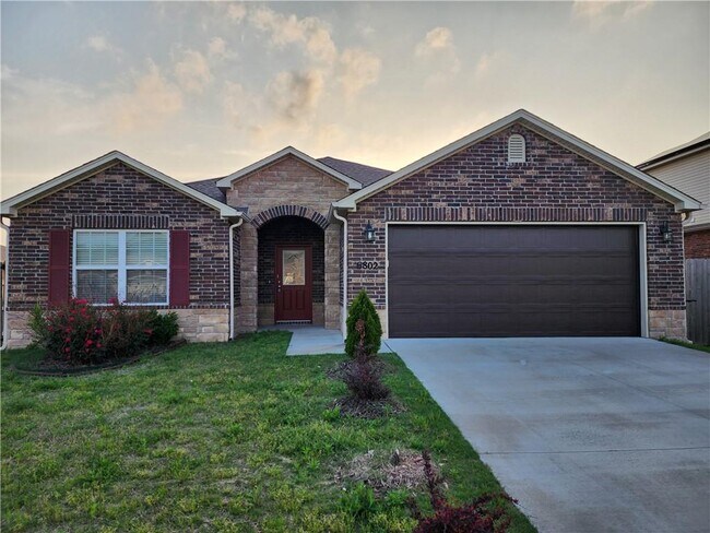 6802 SW Whitmarsh Rd House - House Rental in Bentonville, AR | ForRent.com