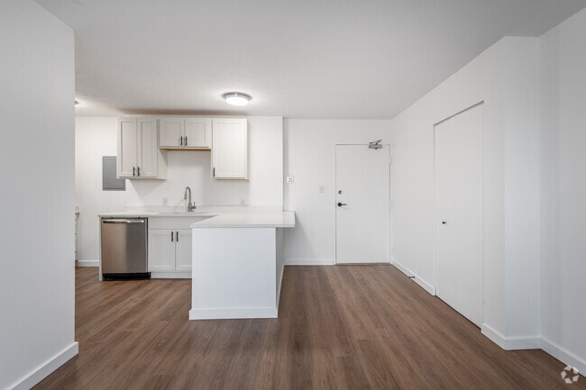 Case Western Reserve University | Off-Campus Housing Search