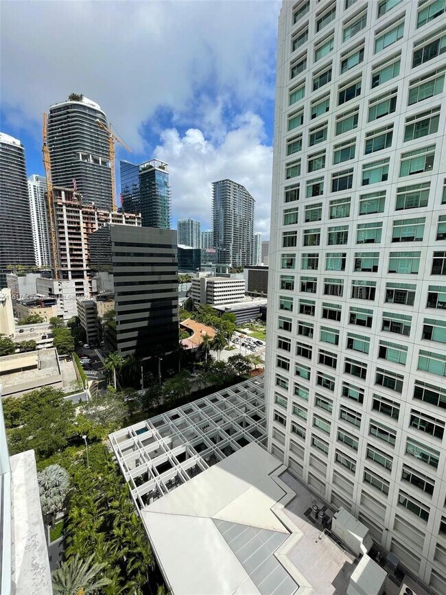 950 Brickell Bay Dr Unidad 1704 Rental - Miami, FL | ForRent.com