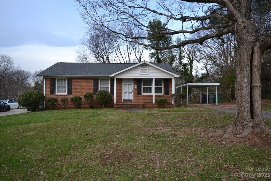 3751 Seaman Dr - House for Rent in Charlotte, NC | ForRent.com