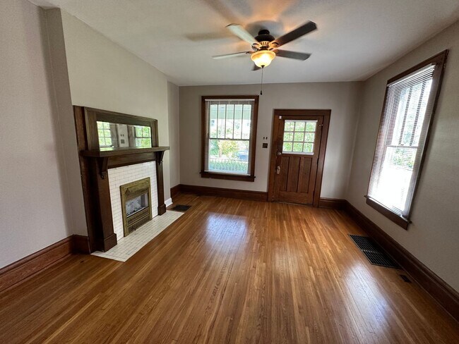 Summit St 2577-2579 JDGM Unit 2577 - Columbus, OH | ForRent.com