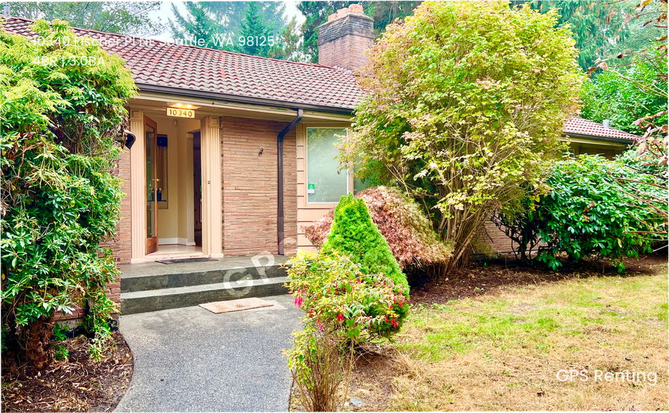 10340 Fischer Pl NE - House for Rent in Seattle, WA | ForRent.com