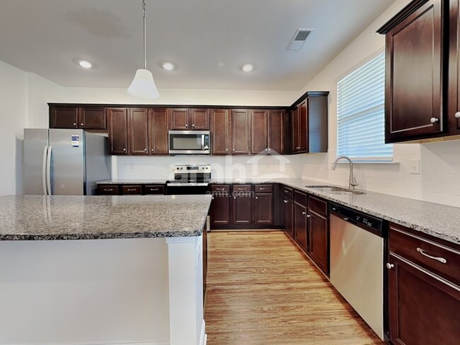 2125 Laurel Vlg Cir Off-Campus Housing, Belmont, NC